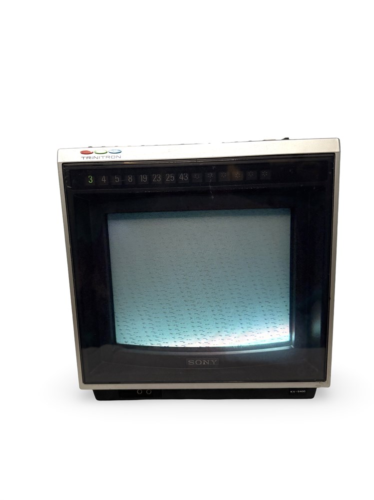 North East Ohio Auctions - Vintage Sony Trinitron 13" Television