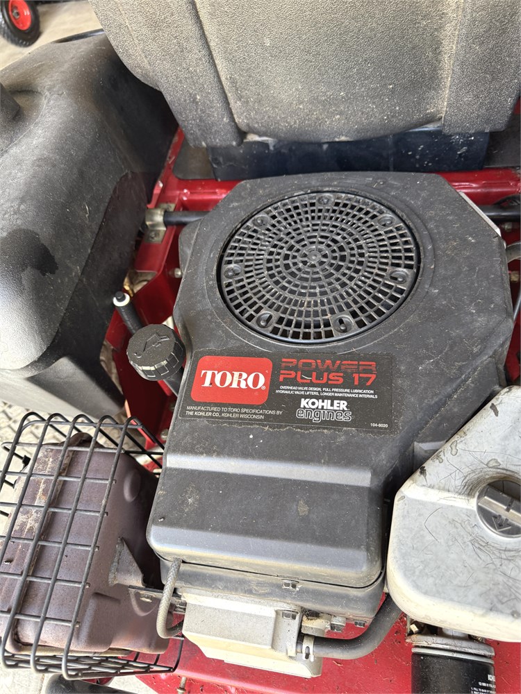 North East Ohio Auctions - Toro Z17-52 TimeCutter Z Riding Mower