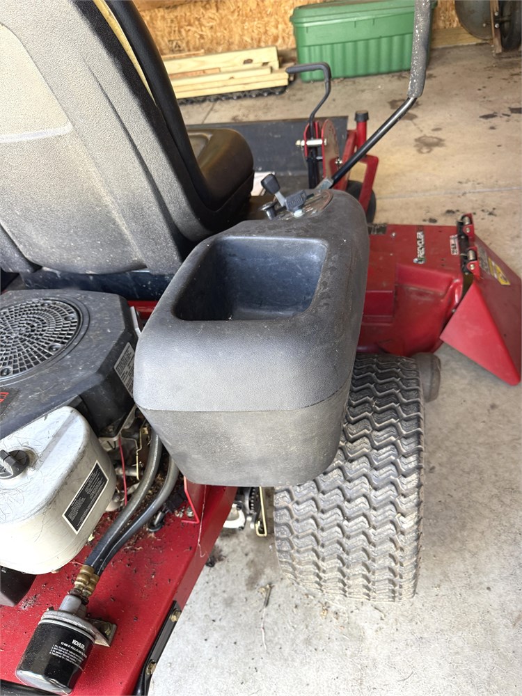 North East Ohio Auctions - Toro Z17-52 TimeCutter Z Riding Mower